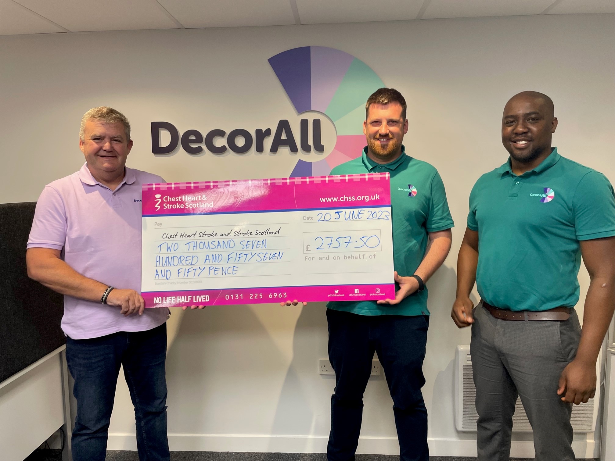 Chest, Heart & Stroke Scotland cheque presentation – DecorAll